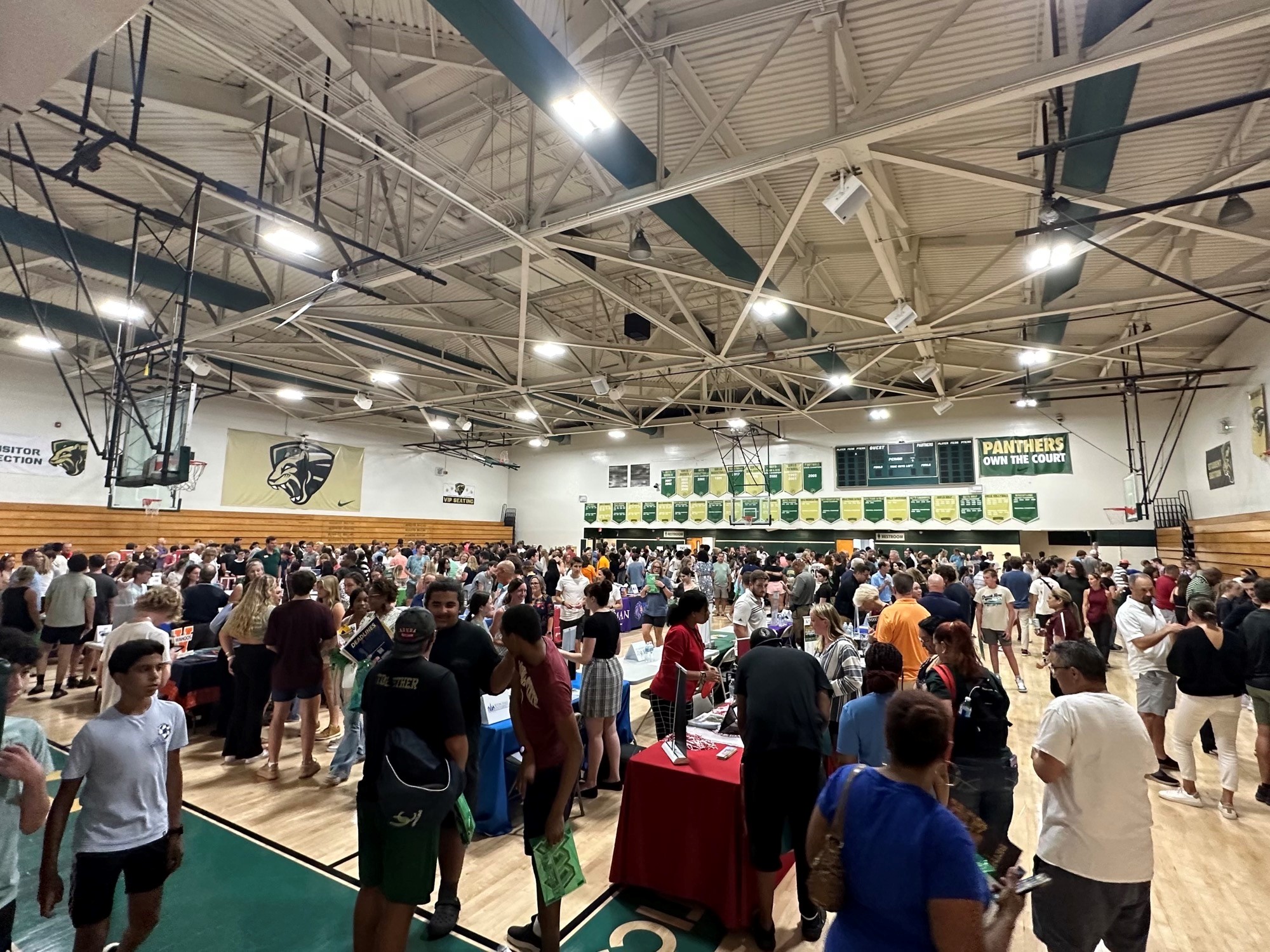 Students Study Up On College Options - Career and Technical Education ...