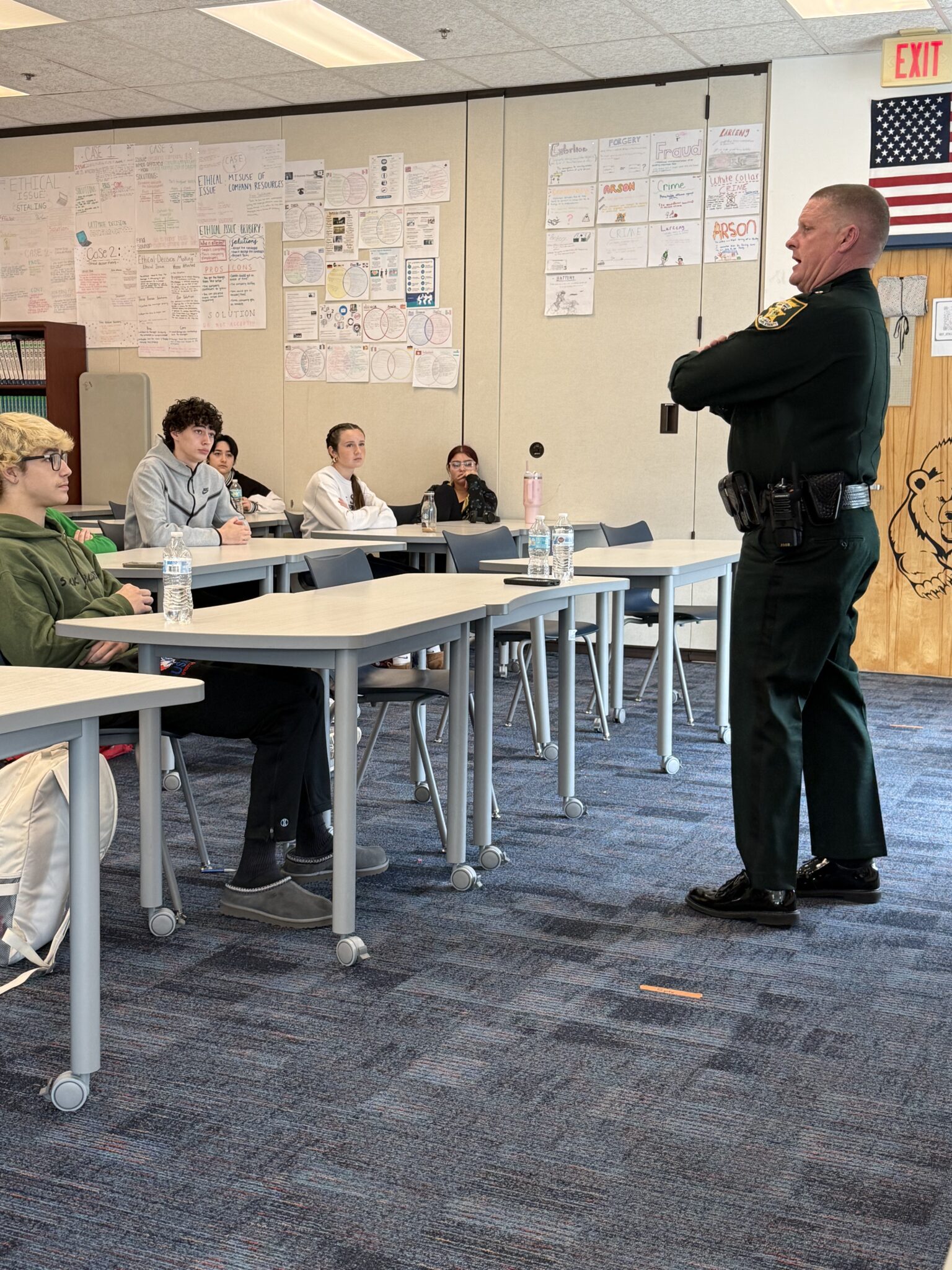 SJCSO Sheriff Rob Hardwick visits the Legal Aspects of Business Class ...